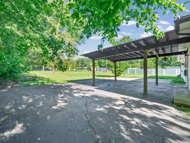 10 Bunker Hill Road