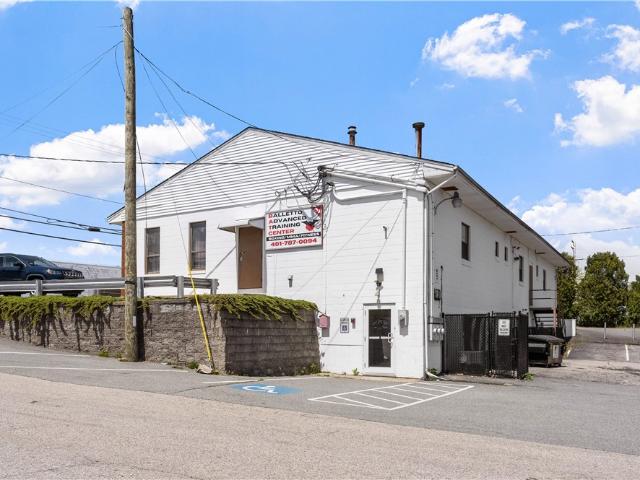 10 Budlong Road