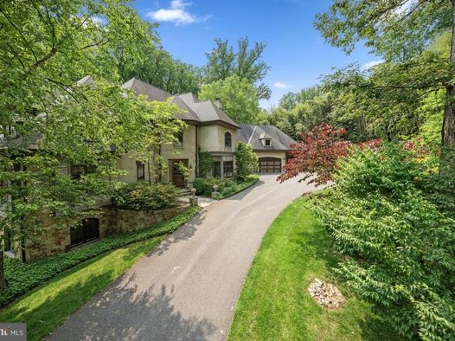 10 Burning Tree Ct, Bethesda, MD 20817