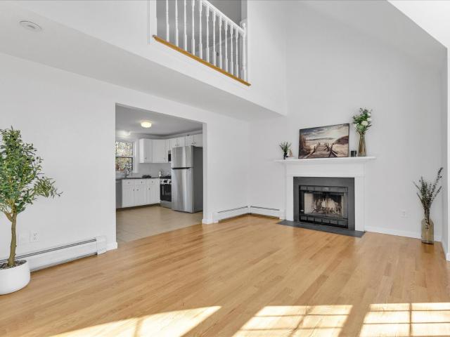 10 Butler Lane