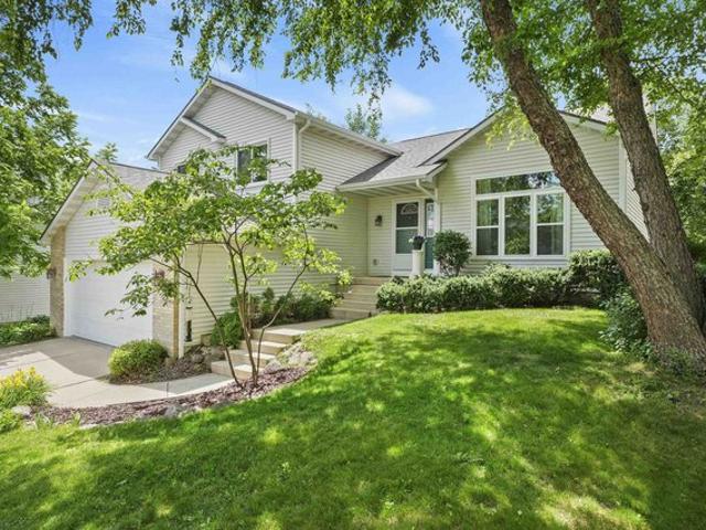 10 Byars Cir, Madison, WI 53719