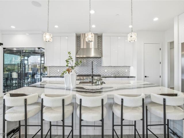 10 Camino La Venta Ct, Henderson, NV 89011 | MLS #2753