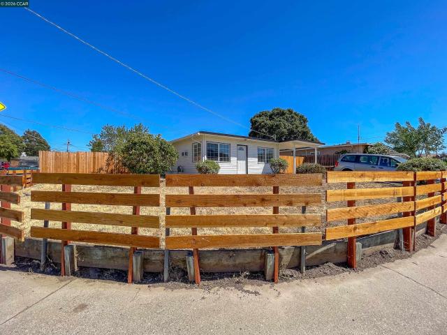 10 Canal Dr
