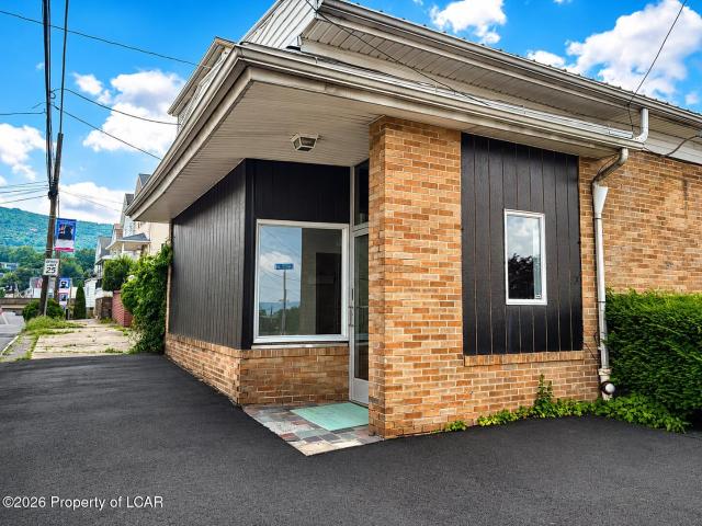 10 Casey Avenue
