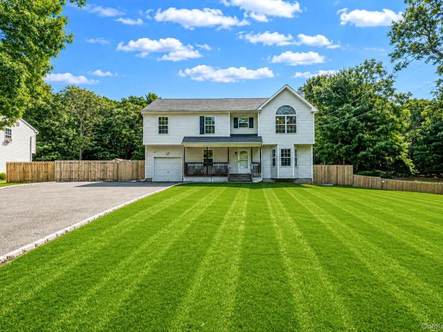 10 Cedar Lane
