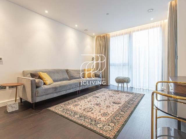 10 Charles Clowes Walk, London SW11, 2 bed flat to rent, £3,900 pcm | PrimeLocation