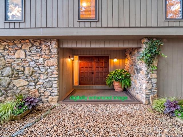 10 Chestnut Ridge Road