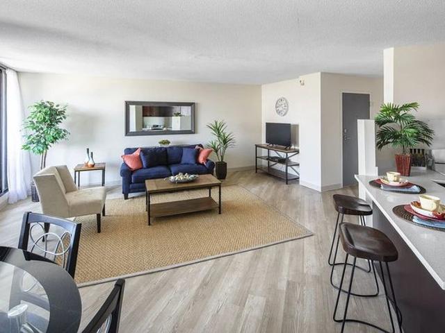 10 Chestnut St, Springfield, MA 01151