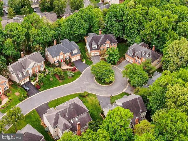 10 Chinaberry Ct, North Potomac, MD 20878 | MLS #MDMC2227