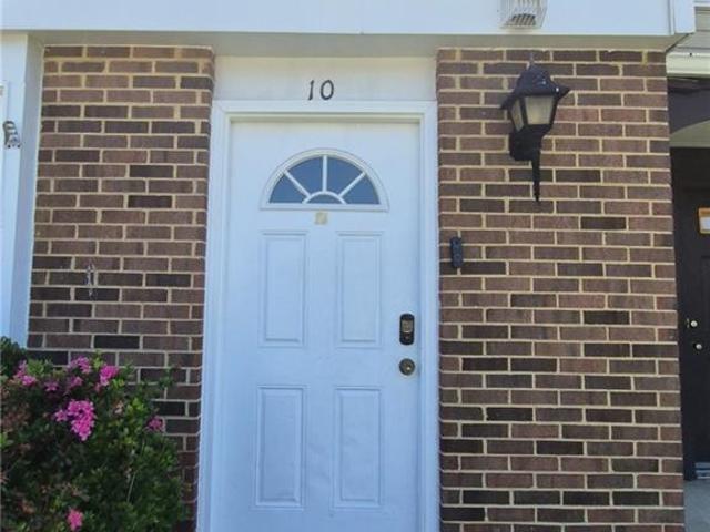 10 Christine CT