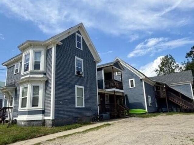 10 Church St, West Paris, ME 04289