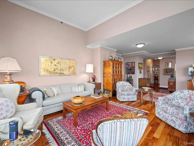 10 City Place 31H