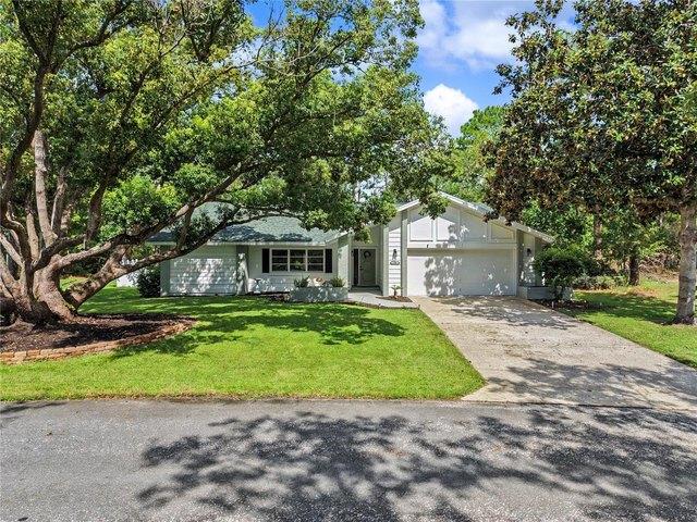 10 Colubrina Ct, Homosassa, FL 34446