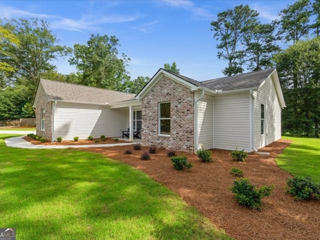 10 Colonial Dr, Carrollton, GA 30117