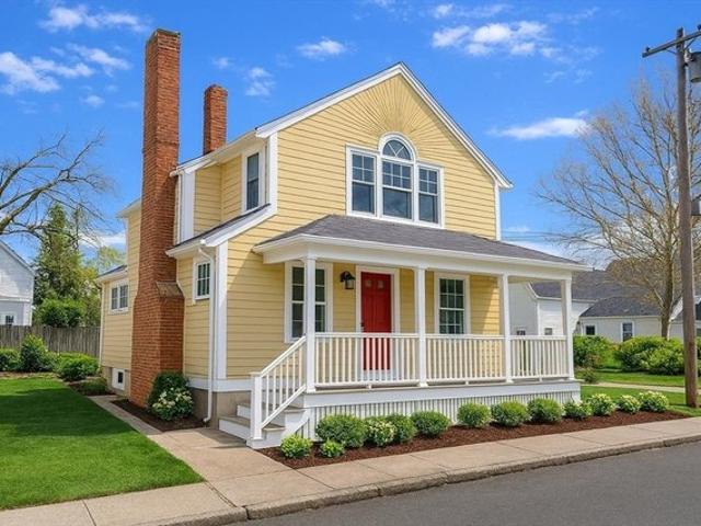 10 Cottage Ave, Danvers, MA 01923