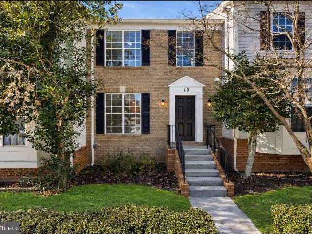 10 Cottage Field Ct, Germantown, MD 20874 | MLS #MDMC2215 | Compass