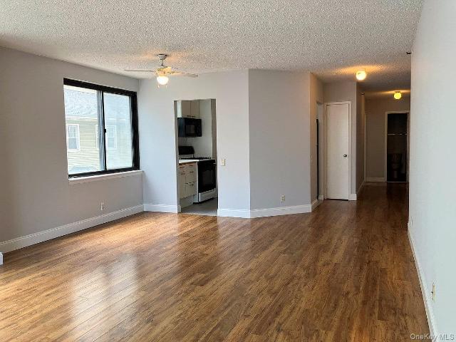 10 Cottage Place 2E