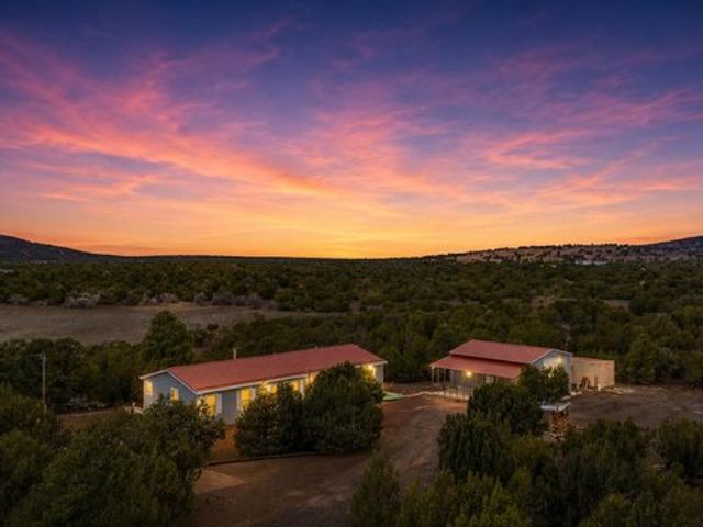 10 County Road N3254, Vernon, AZ 85940