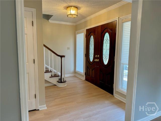 10 Cove Drive