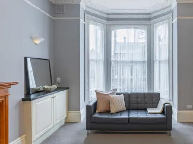 10 Coverdale Road, London, W12 8JL, United Kingdom | 2 bed apartment for rent #166041514 | Rentberry