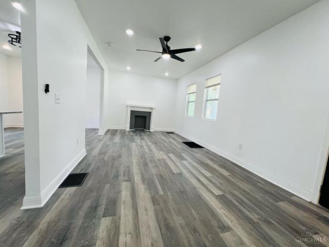 10 Clinton Springs Lane