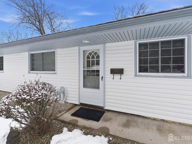 10 Cranston Road