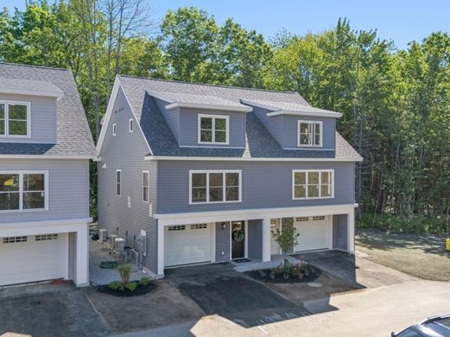 10 Creekside Ct Unit 10, Kennebunk, ME 04043