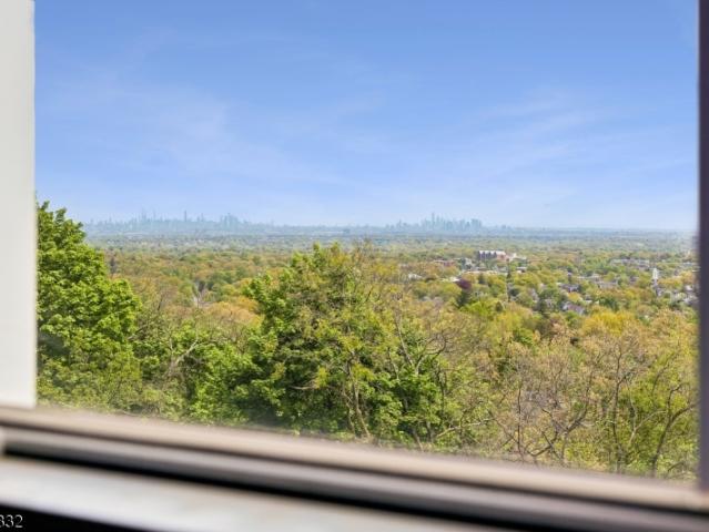 10 Crestmont Rd 5J #