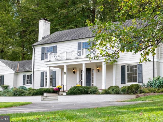 10 Crestline Court