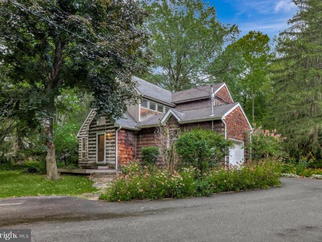 10 Crestview Drive