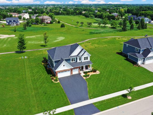 10 Crystal Downs Drive
