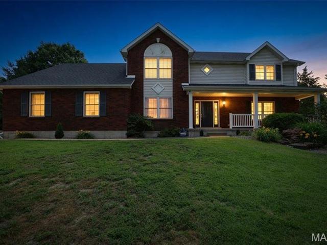 10 Crystal Lake Ct, Festus, MO 63028