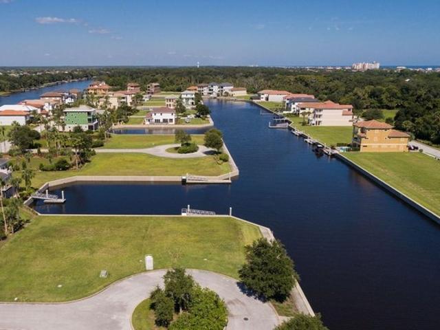 10 Cutter Ct, Palm Coast, FL 32137
