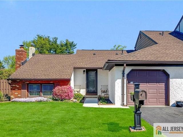 10 Dancaster Ct Unit 3410, Sayreville, NJ 08872