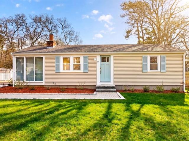 10 Danielle Dr, Dennis, MA 02660