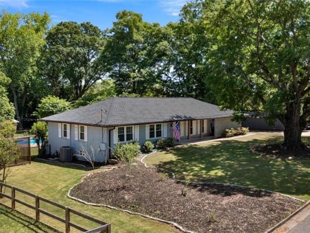 10 Davis St, Cartersville, GA 30120 | MLS #7755 | Compass