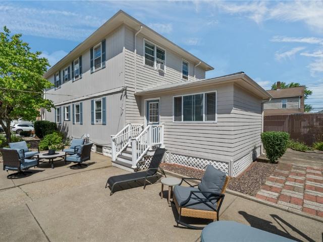 10 Denver Avenue