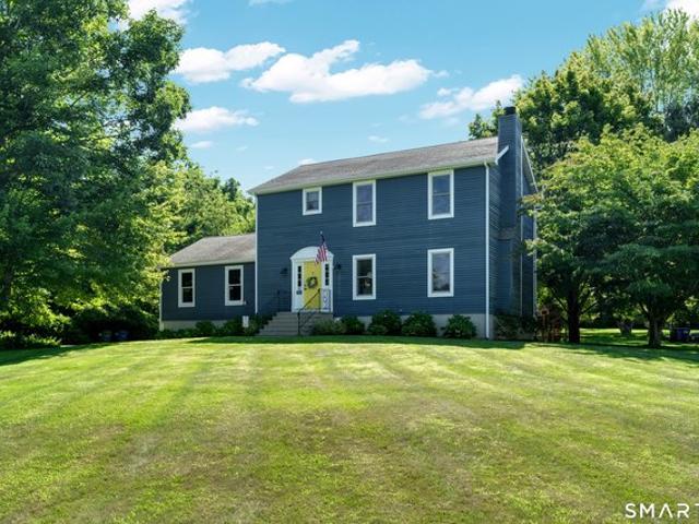 10 Deer Ln, Ledyard, CT 06339