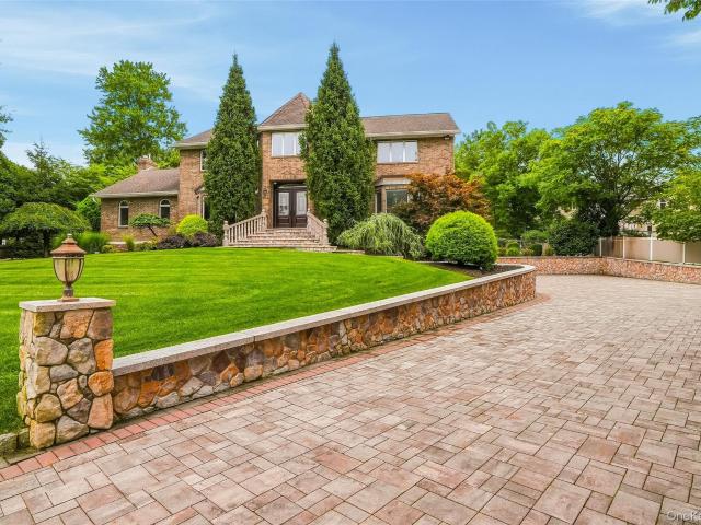 10 Deforest Court