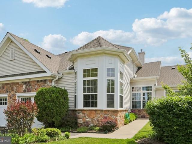 10 Dickens Dr, Lawrenceville, NJ 08648