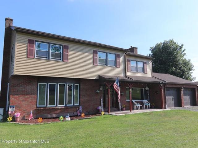 10 Dogwood Dr, Tunkhannock, PA 18657