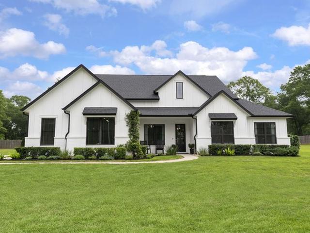 10 Double Creek Ct, Willis, TX 77378