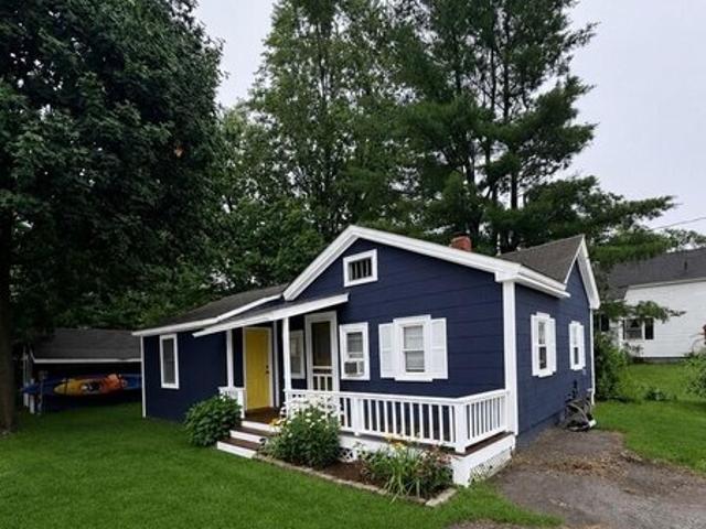 10 Douglas St, Lisbon, ME 04252