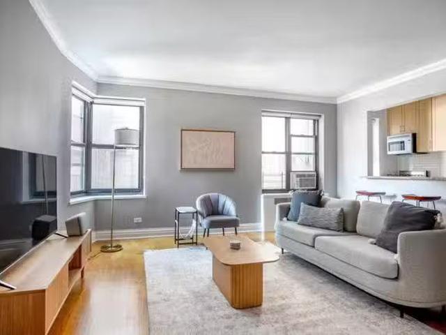 10 Downing St, South Village 1 Bedroom 1 Bath