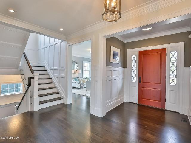 10 Durkin Pl, Riverside, CT 06878 | MLS #124883 | Compass