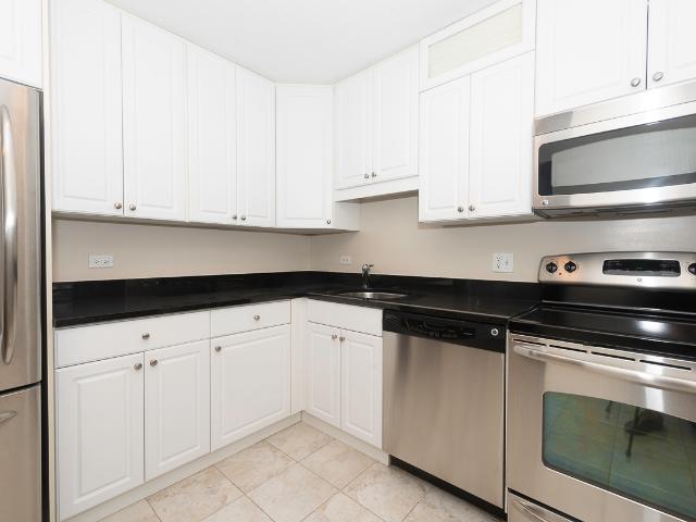 10 E Ontario Street # 1203