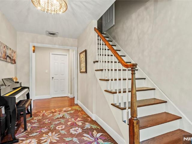 10 E Allendale Rd, Saddle River, NJ 07458 | MLS #25041 | Compass