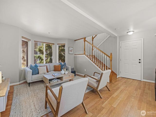 10 E Casino Road # 4