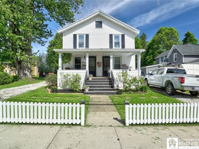 10 E Evans St, Mayville, NY 14757