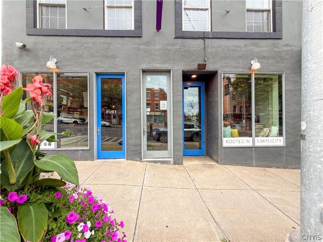 10 E Genesee Street